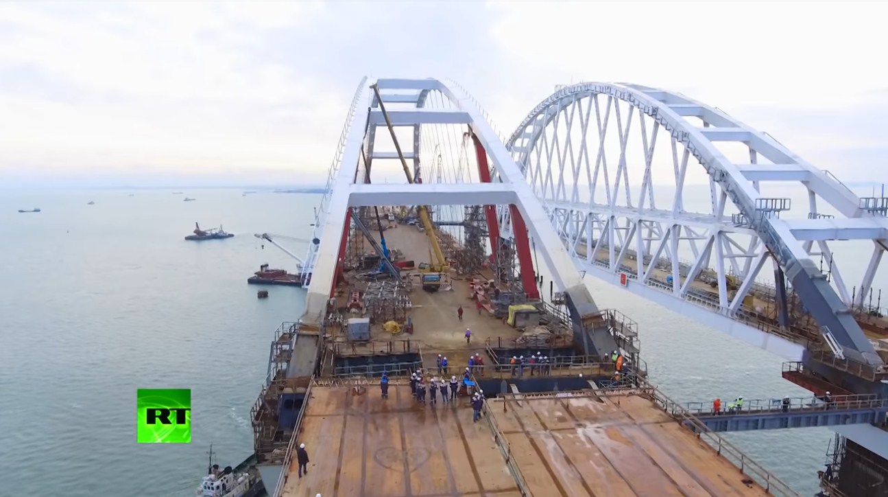 КРИМ ЈЕ РУСИЈА: Кримски мост спојио две обале - ИСКРА